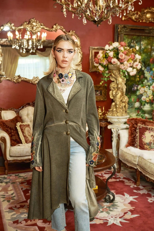 The Heart of Autumn Coat from Aratta exclusive at Urbanheer.